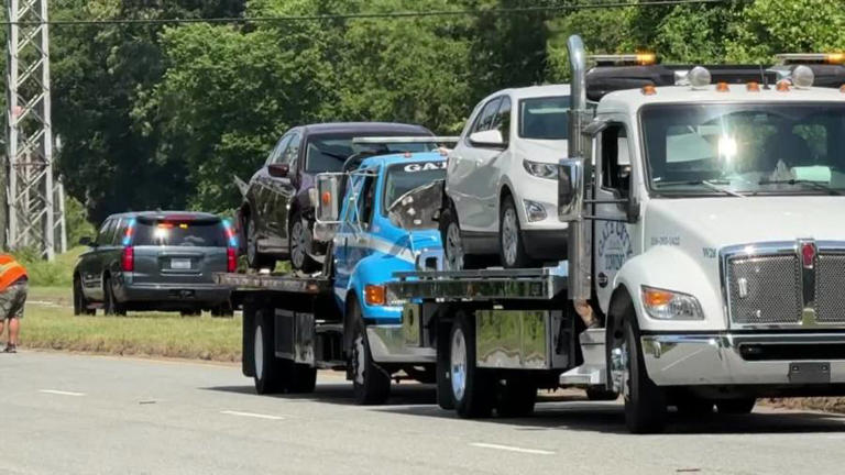 Crash with injuries closes eastbound lanes of West Wendover Avenue ...