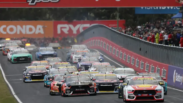 Bathurst 1000 campsites sell out in unprecedented time