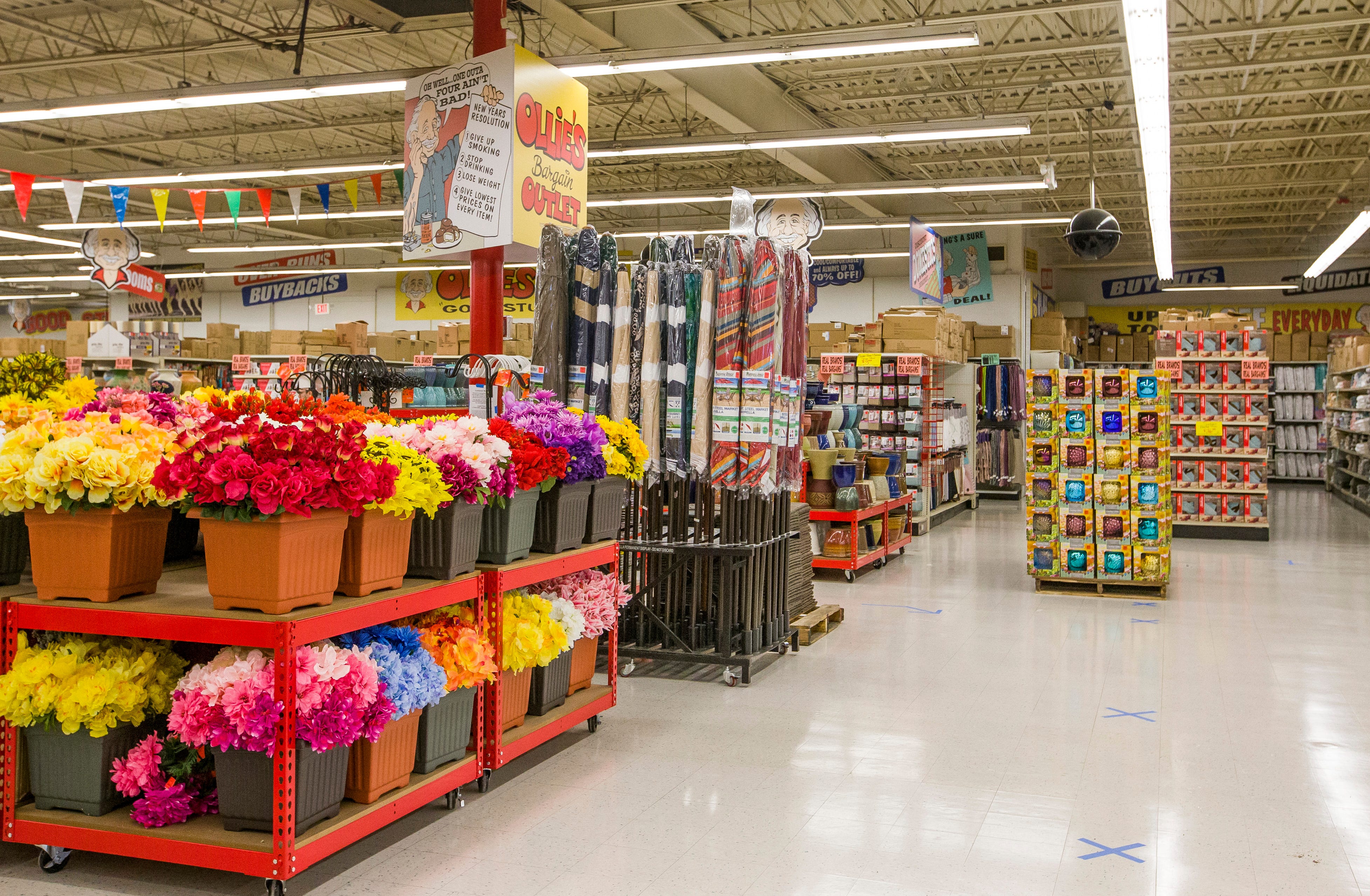 Ollie's Bargain Outlet reopens after code violations