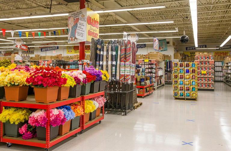 Ollie's Bargain Outlet reopens after code violations