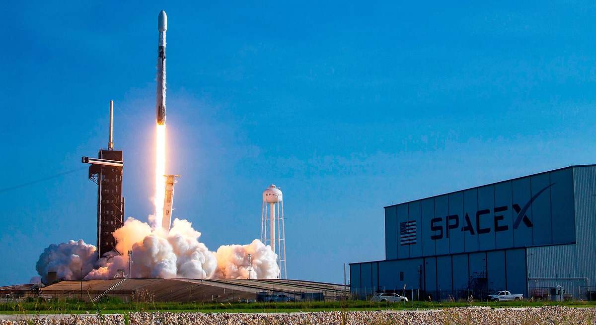 SpaceX publica el folleto de su salida a bolsa con 4.200 millones de ...