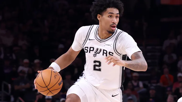 Will Spurs' Dylan Harper play in Game 3? Injury update after exiting in ...