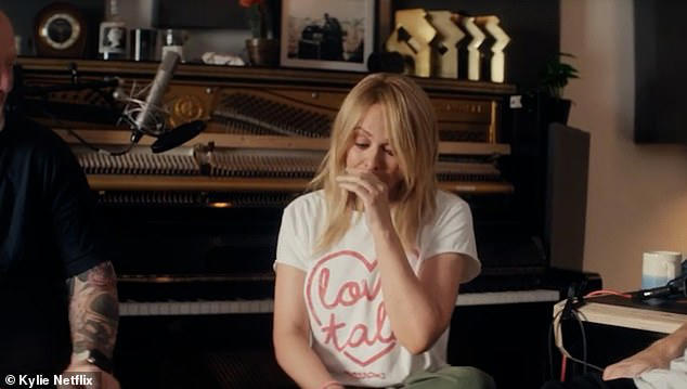 Kylie Minogue reads emotional letter she wrote to her future child ...