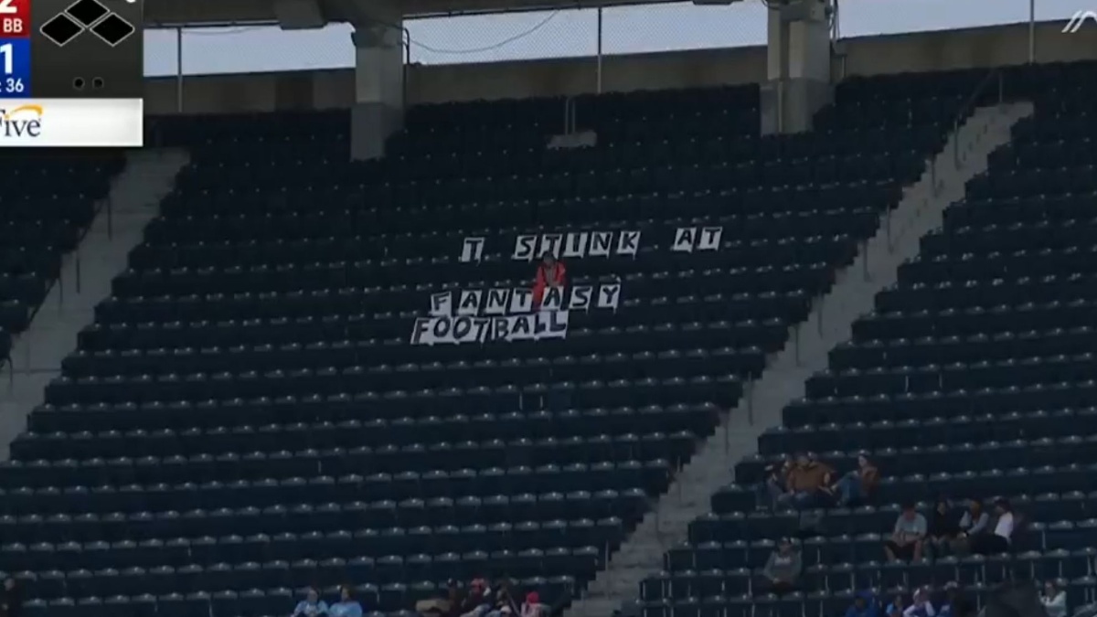 MLB: Fan goes viral after hilariously fulfilling fantasy football ...