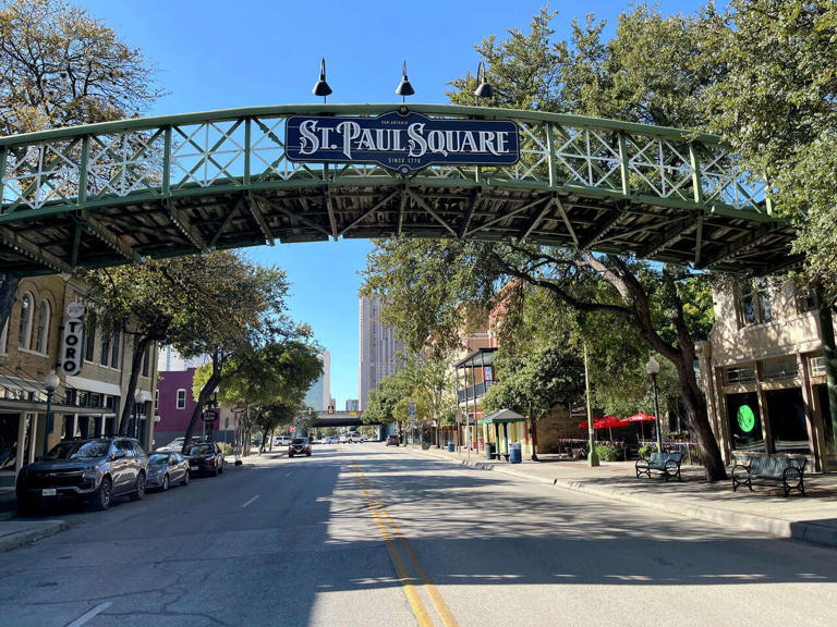 Jazz-inspired bar Miles to open Friday at St. Paul Square