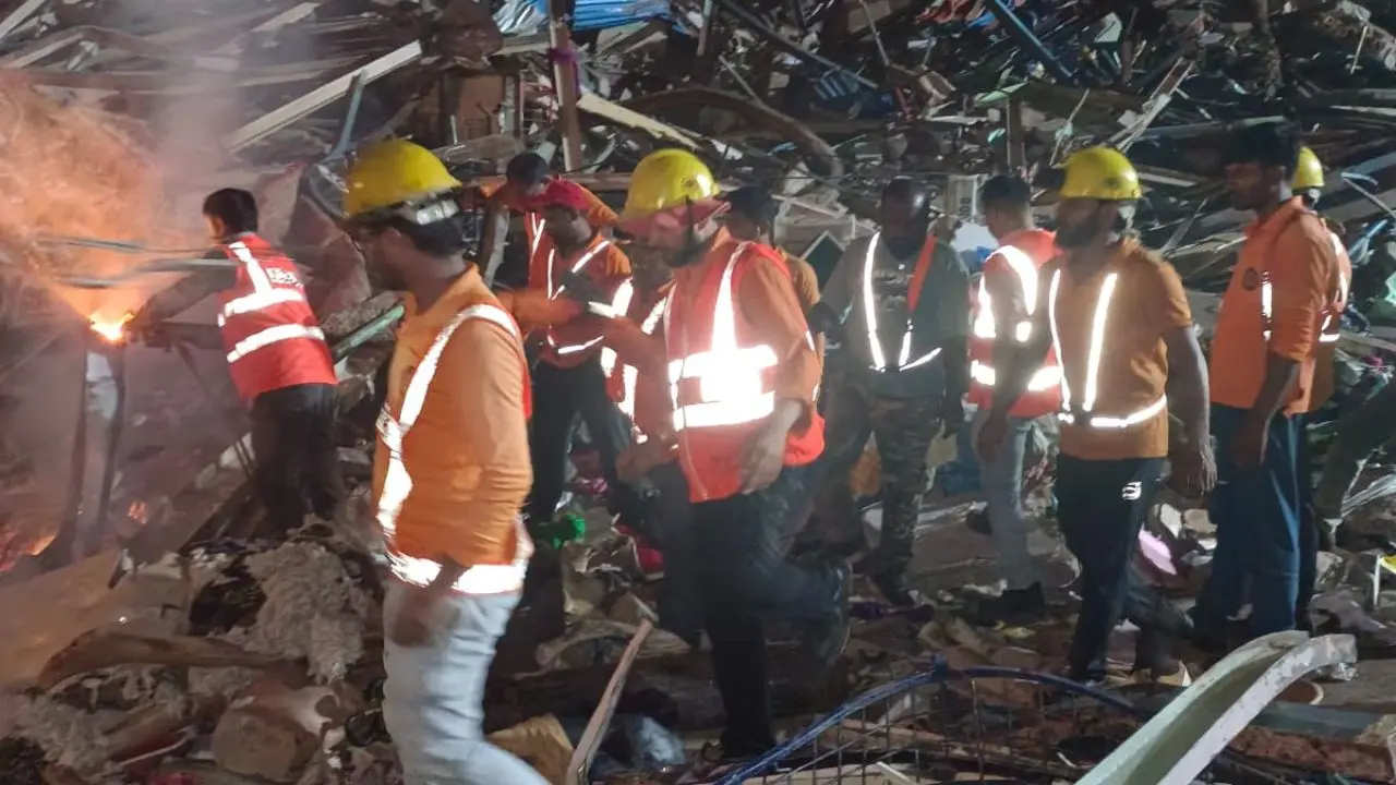 Mumbai: Bandra’s Garib Nagar demolition enters day 3 as WR intensifies ...