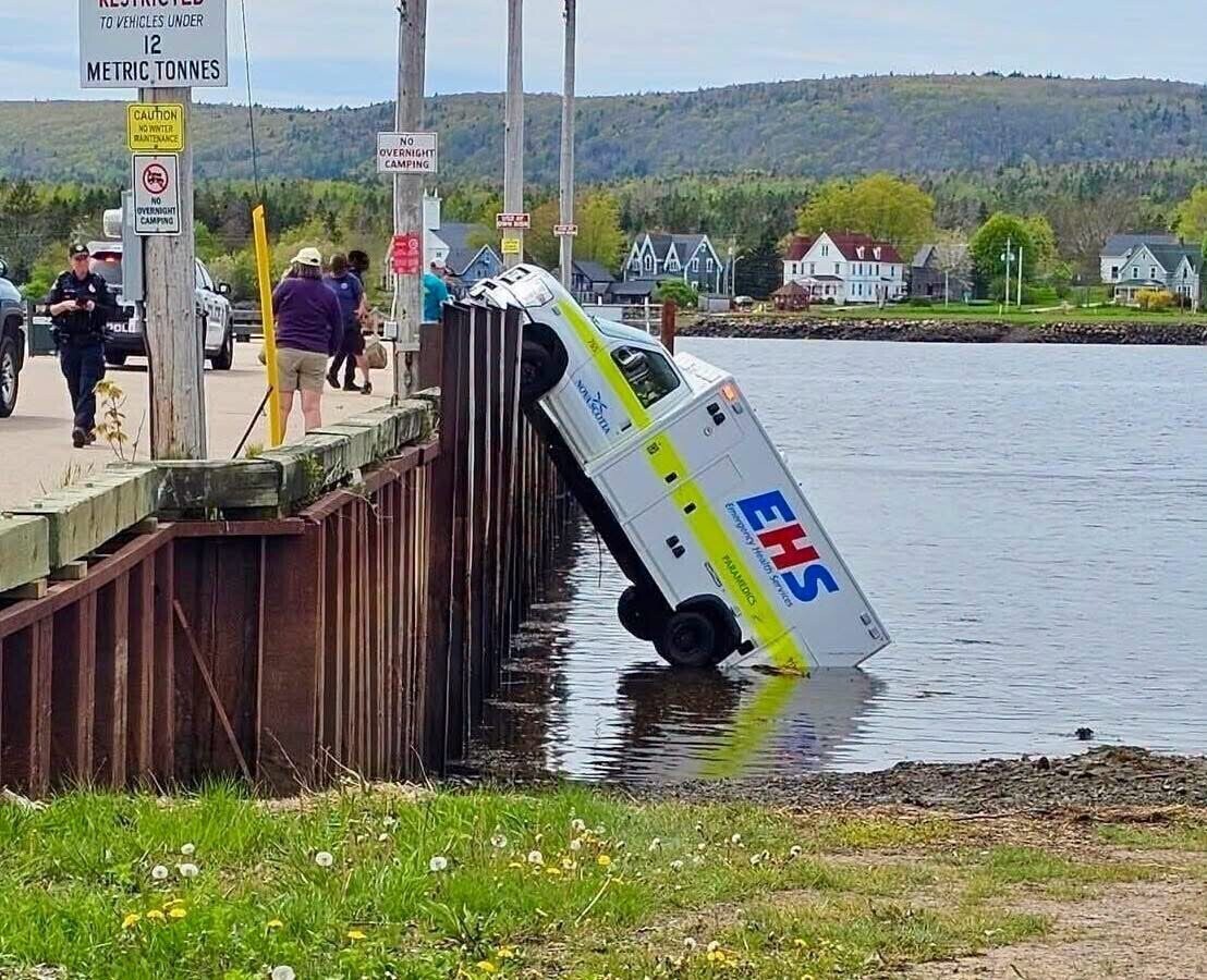 20 photos where common sense has lost its marbles