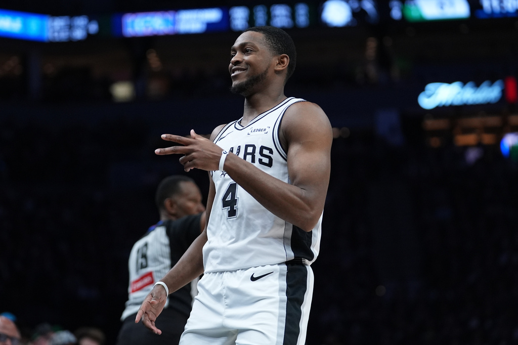 Spurs' Fox out of Game 2 against Thunder with ankle issue, then Harper ...