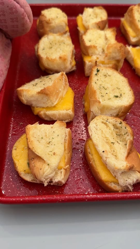 Mini grilled cheese party appetizer everyone loves