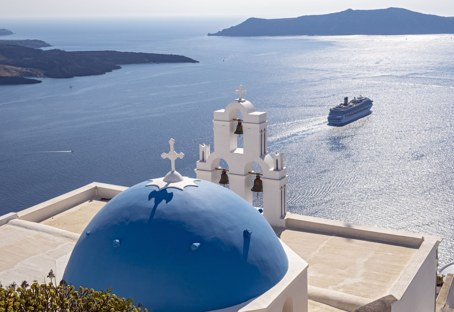 Explore the most charming towns and villages in Greece