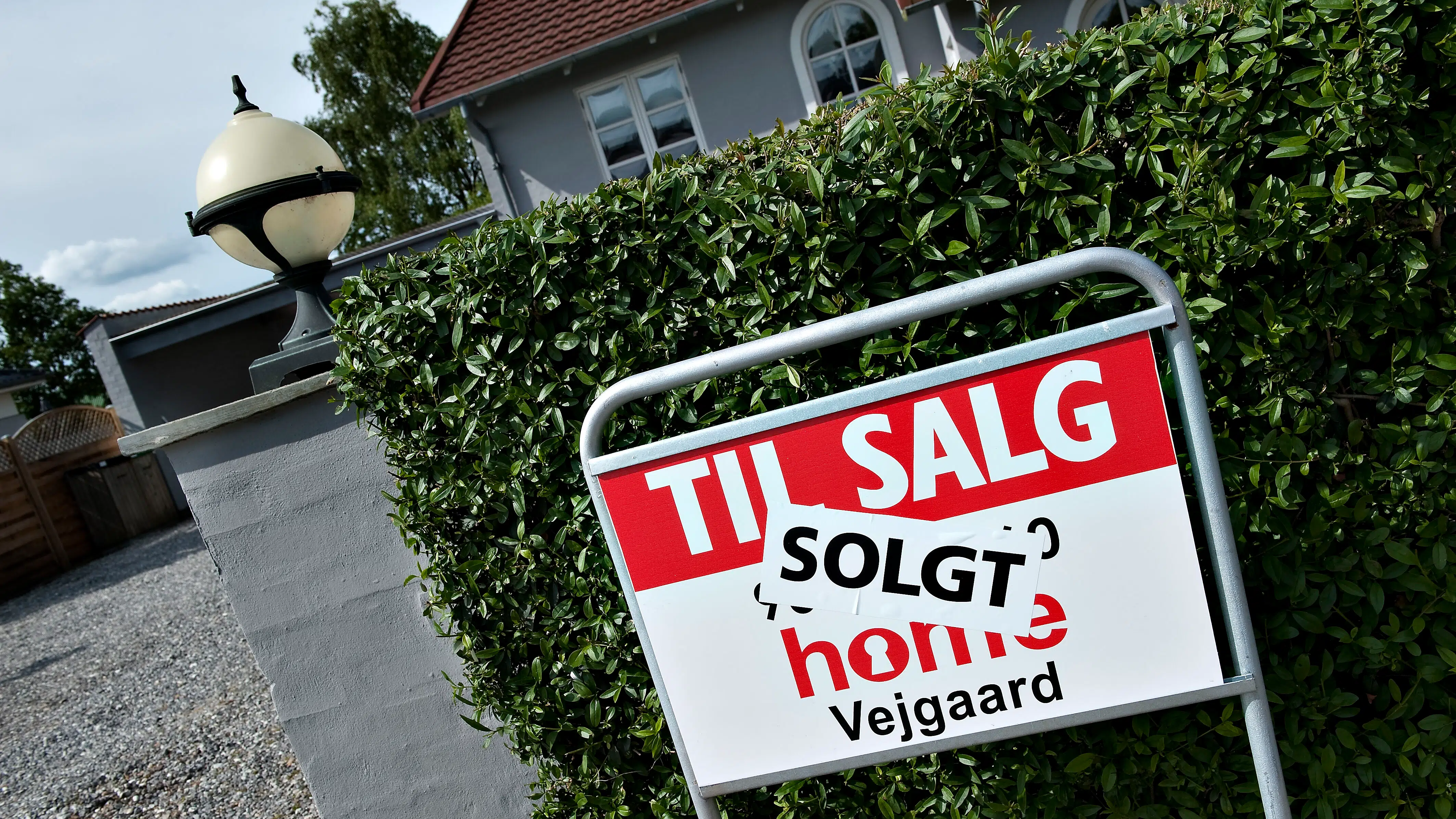 Boligsalget buldrer derudad: 'Det er de berømte ringe i vandet'