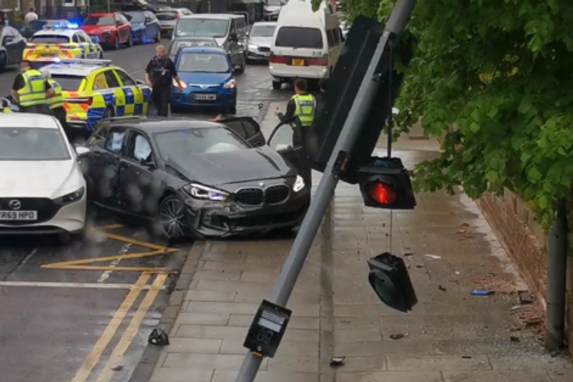 Edinburgh 'police chase' sparks rush-hour chaos as busy road closed