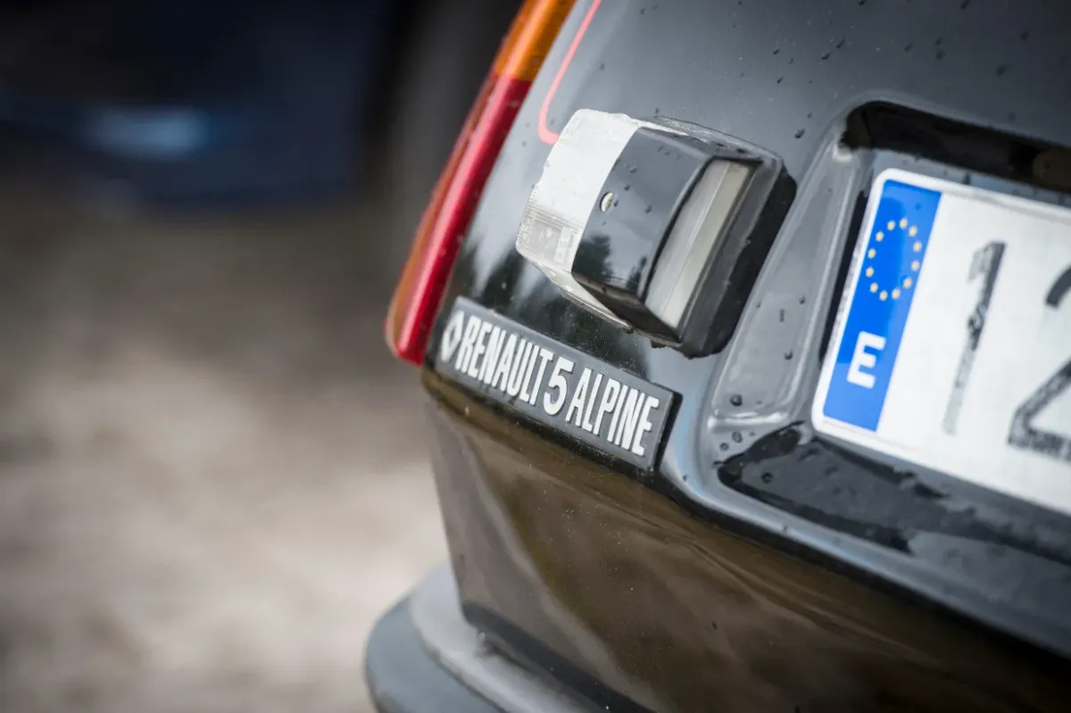 Photographier sa plaque d’immatriculation après chaque trajet : cette ...