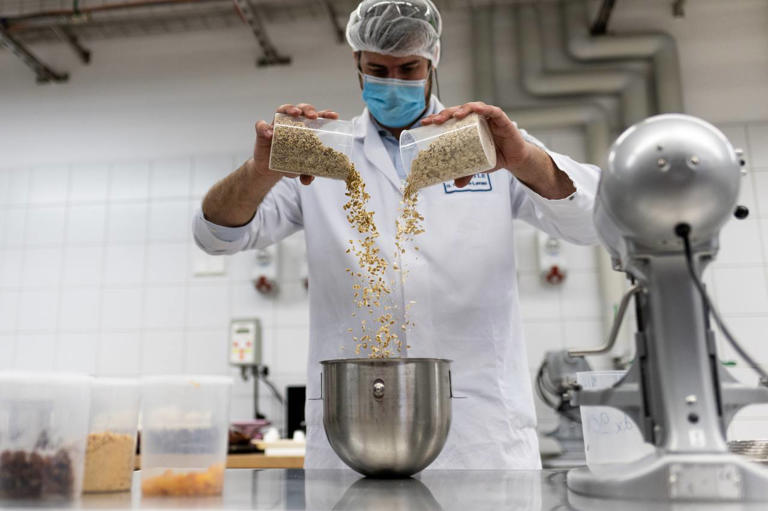 Ingredion takeover target Tate & Lyle posts fall in profit