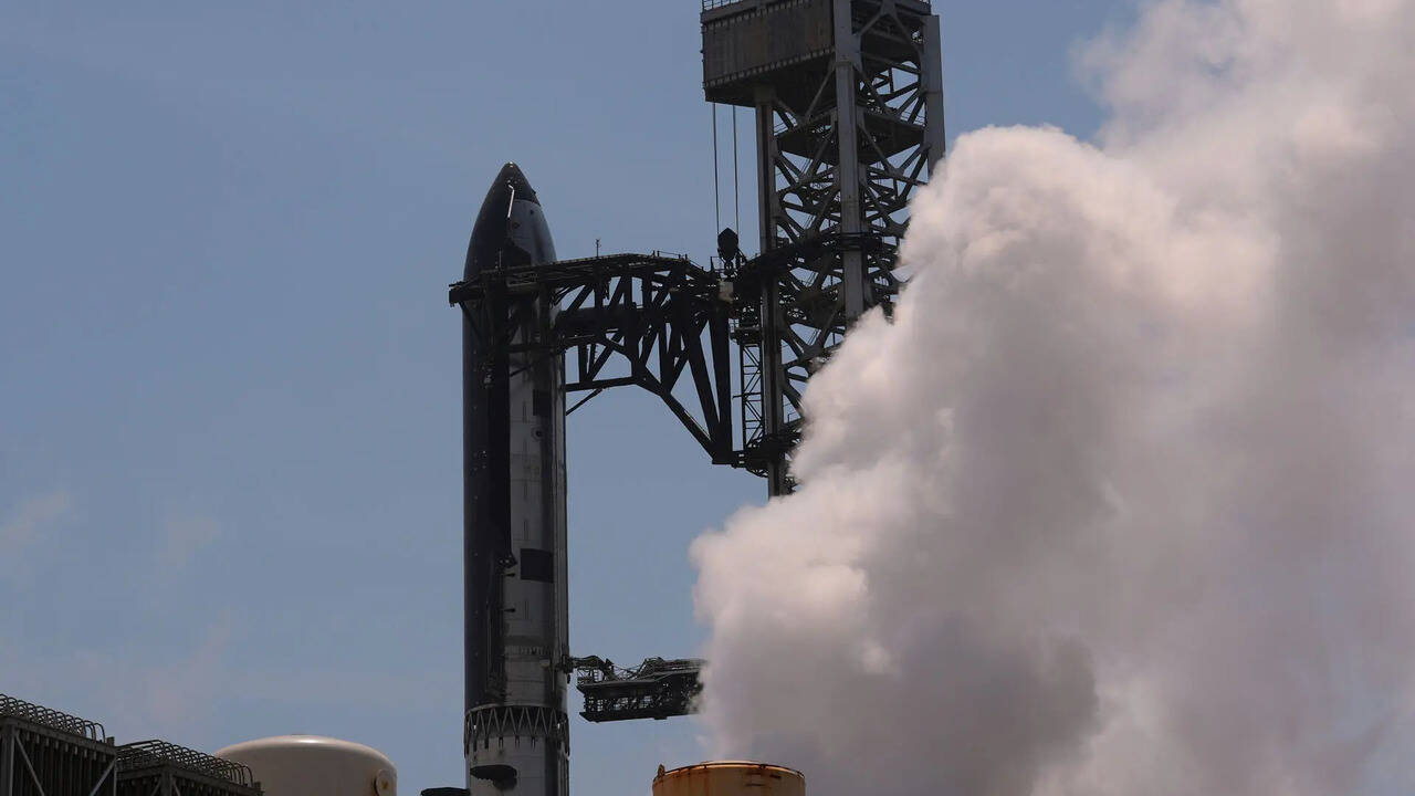 SpaceX plans major initial public offering despite significant losses