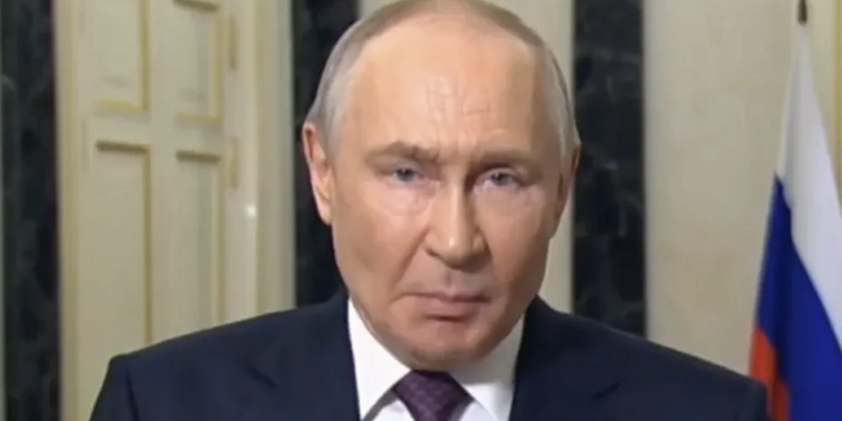 Sweating Putin struggles through desperate speech heaping praise on Beijing