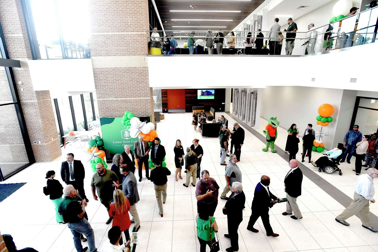 Texas State University System could end tenure for its 3 community ...