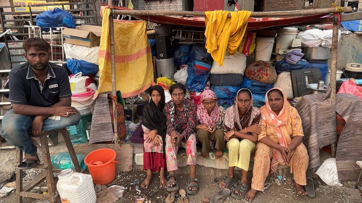 Demolition drive at Bandra Garib Nagar turns tense as mosques razed ...