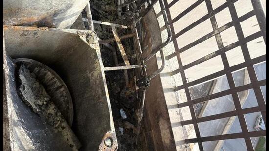 Fire breaks out at a high-rise in Greater Noida