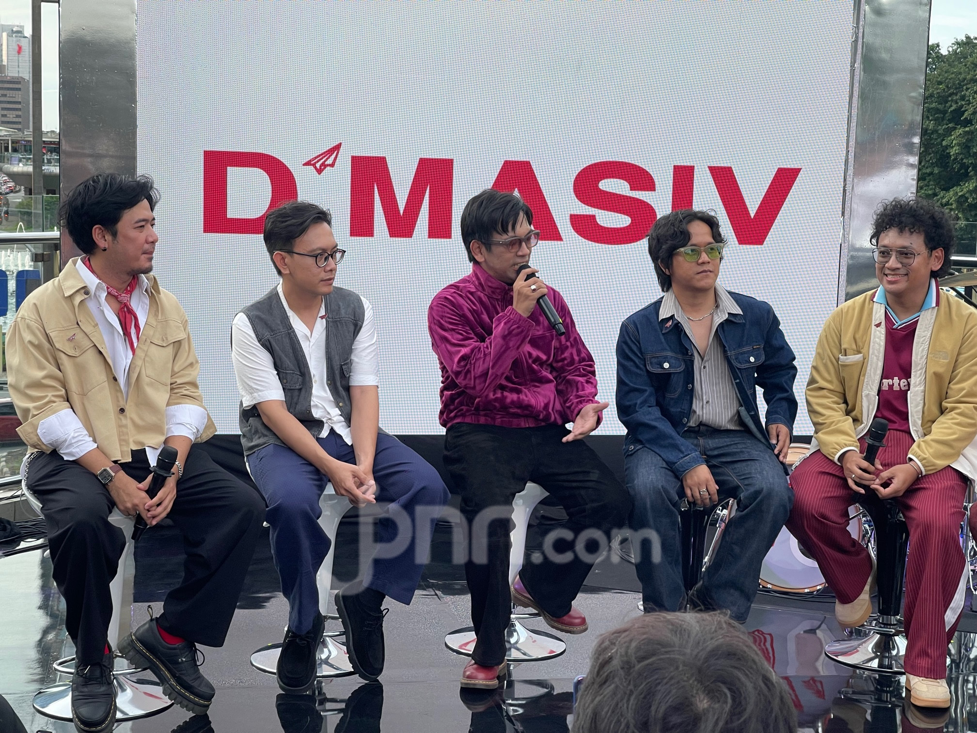 Doa sekaligus makna di balik logo terbaru D'MASIV