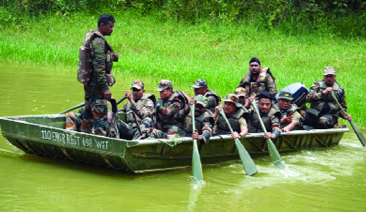 Assam Rifles, Indian Army conduct joint flood relief training in ...