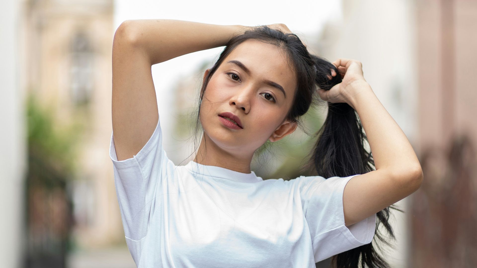 10 profile picture outfits that get swipes & 10 that make people pause