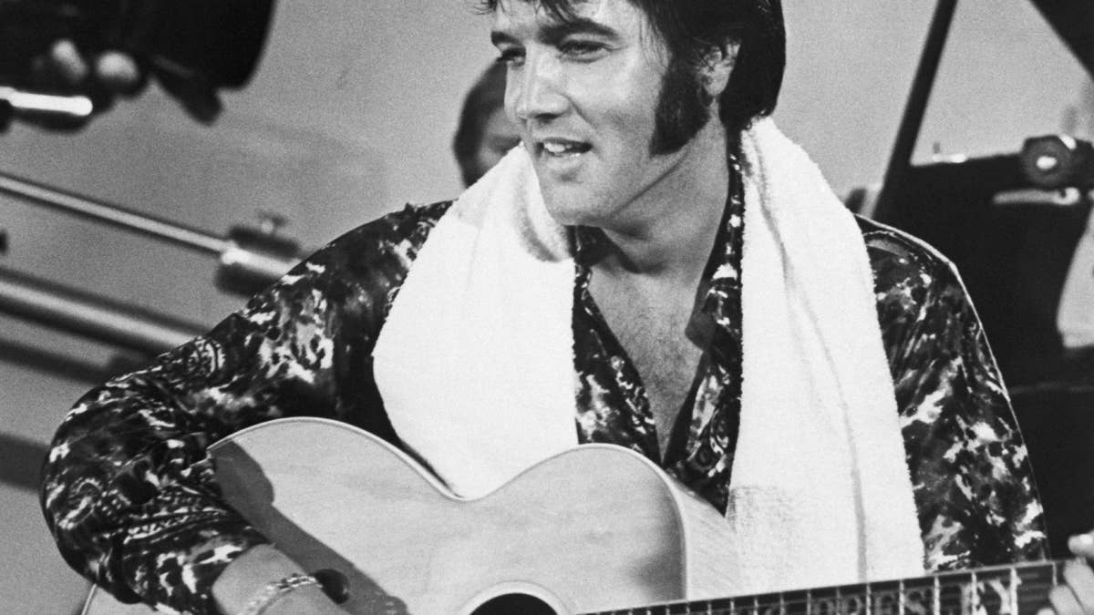 Elvis Presley ranked No. 17 on Rolling Stone's greatest singers list ...