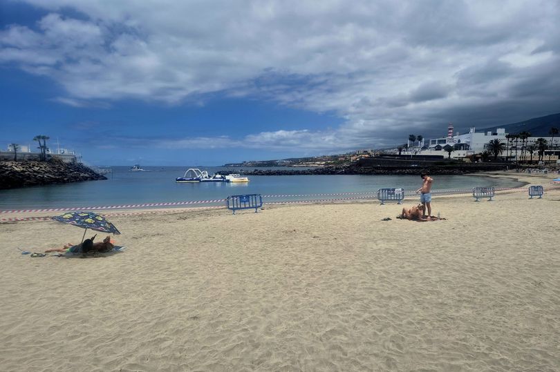 Popular Spanish beach closed after bacteria found in water