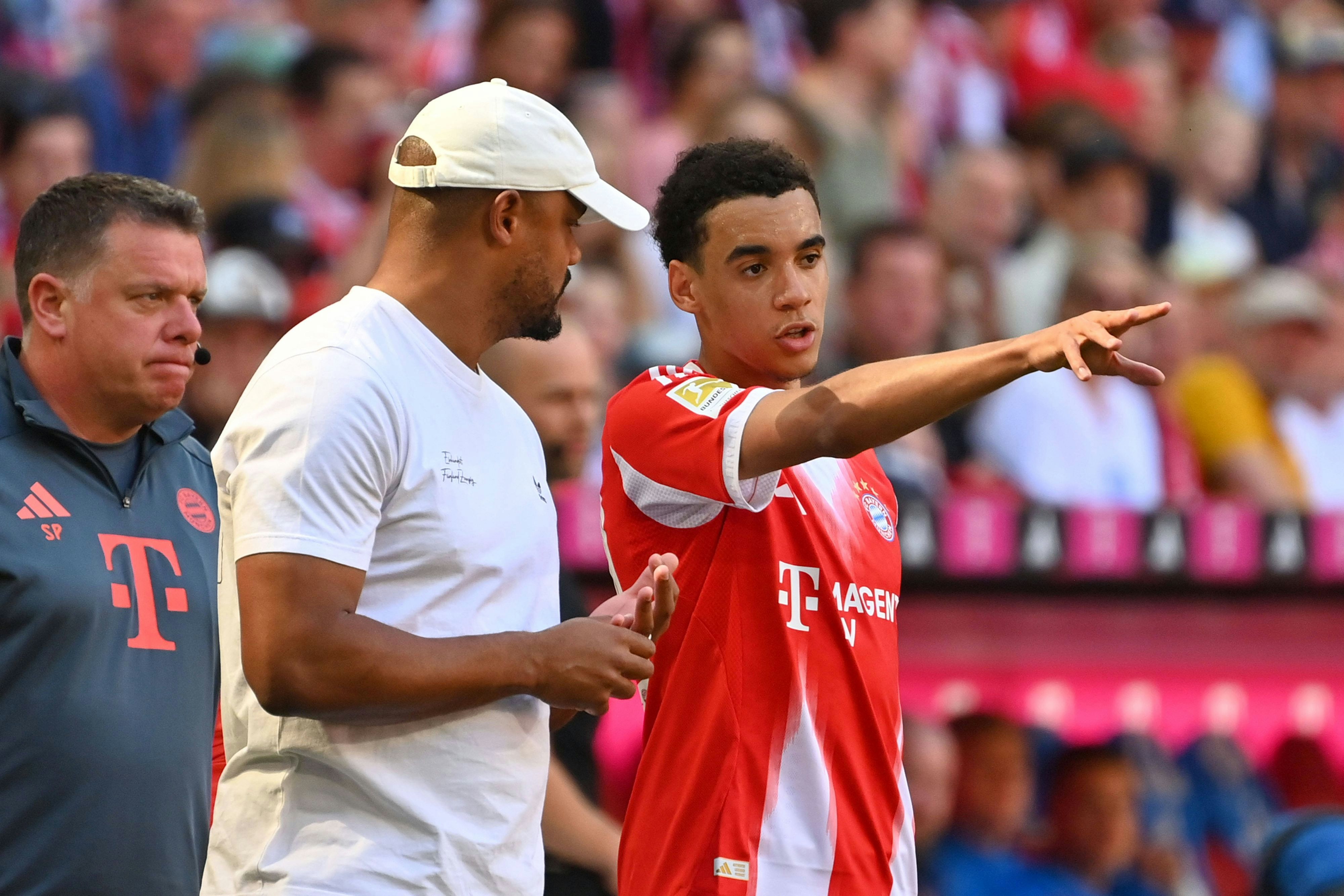Unfall mit fast 200 km/h: Nationalspieler Musiala verliert seinen ...