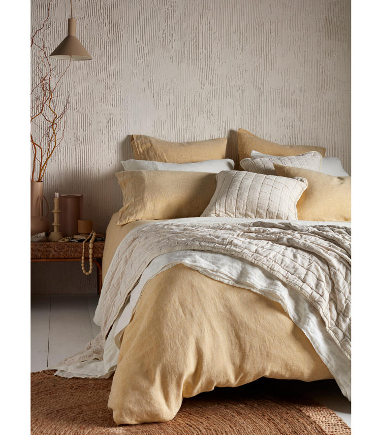9 summer bedding sets for a peaceful night’s slumber
