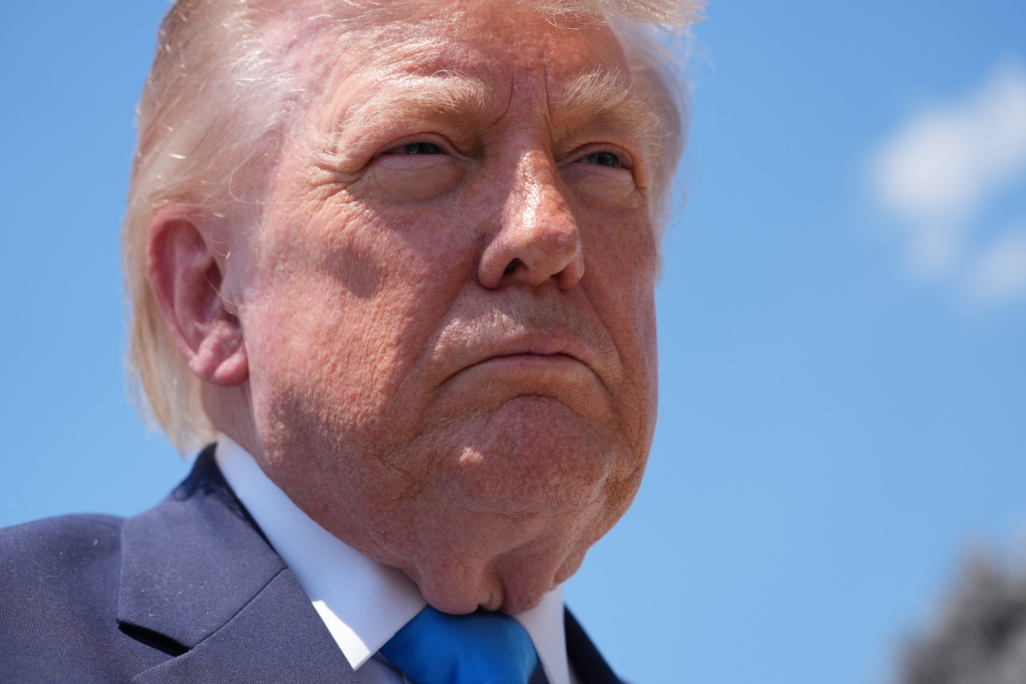 Ballsal-opprør i Trumps rekker – droppet milliard-avstemming