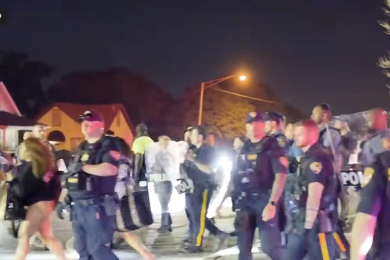 Hundreds of young people take over NJ beach town, sparking chaos and ...