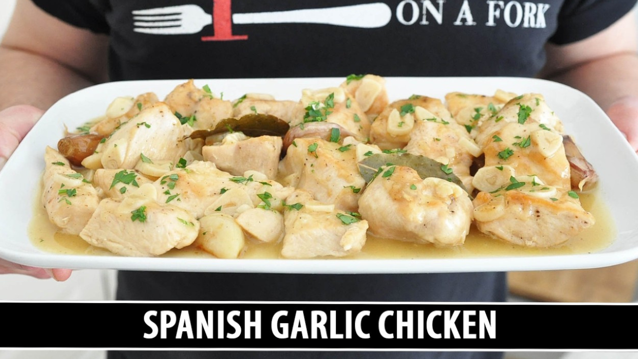 Spanish garlic chicken recipe and its traditional cooking method