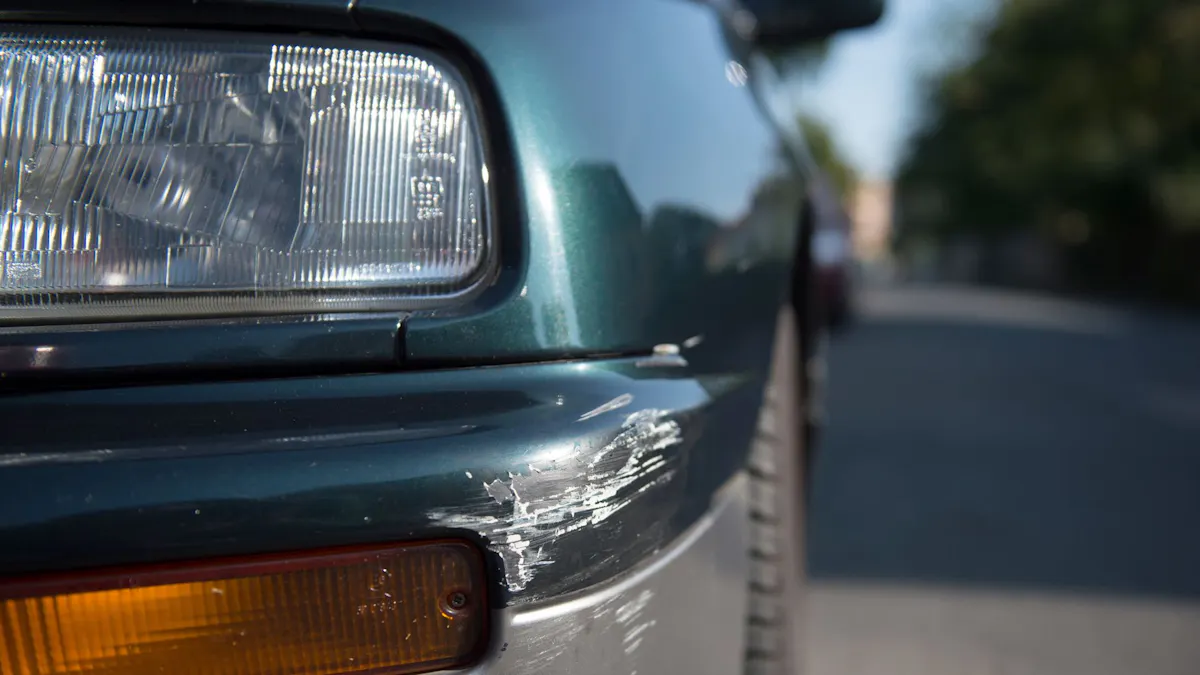 Mehrere Autos beschädigt - Unfallfluchten auf Schulparkplätzen im Rems ...