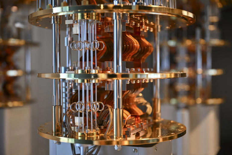 US to award quantum-computing firms $2 billion and take equity stakes