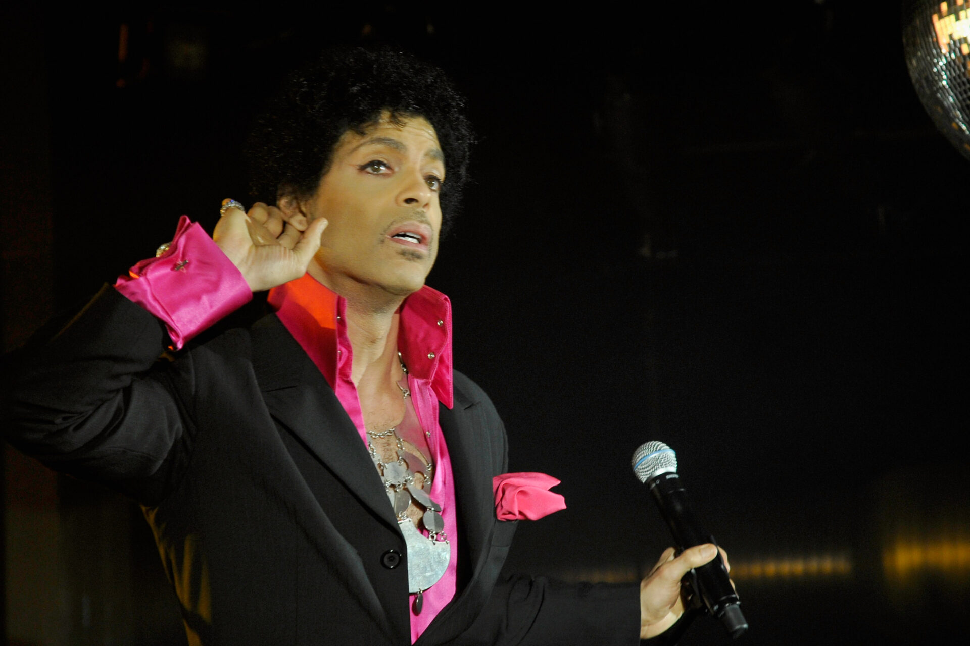 The secrets behind Prince's lonely death
