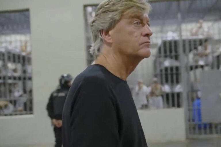 Richard Madeley admits 'this plucks at the heart' as he enters ...