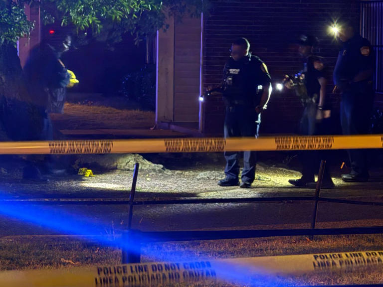 Juvenile shot in legs at South Memphis apartments