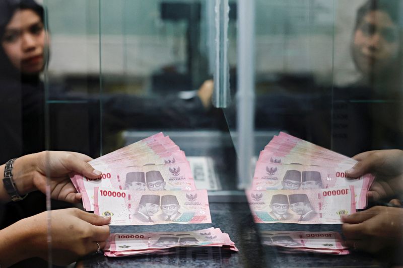 Asia's currencies are flashing oil shock alarm