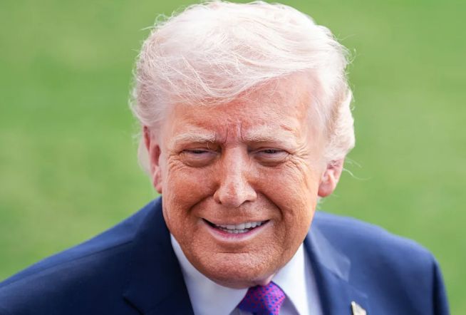 Trump’s China trip sparks questions as mystery woman appears without ...