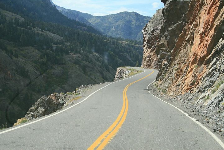 15 most treacherous routes across the US