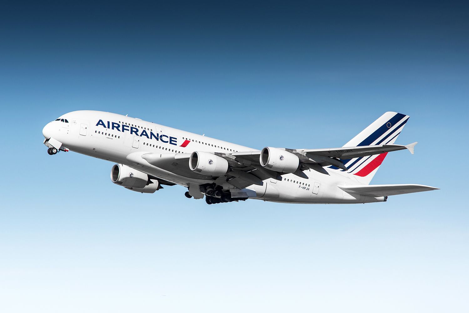 Air France flight bound for Detroit forced to divert after passenger ...