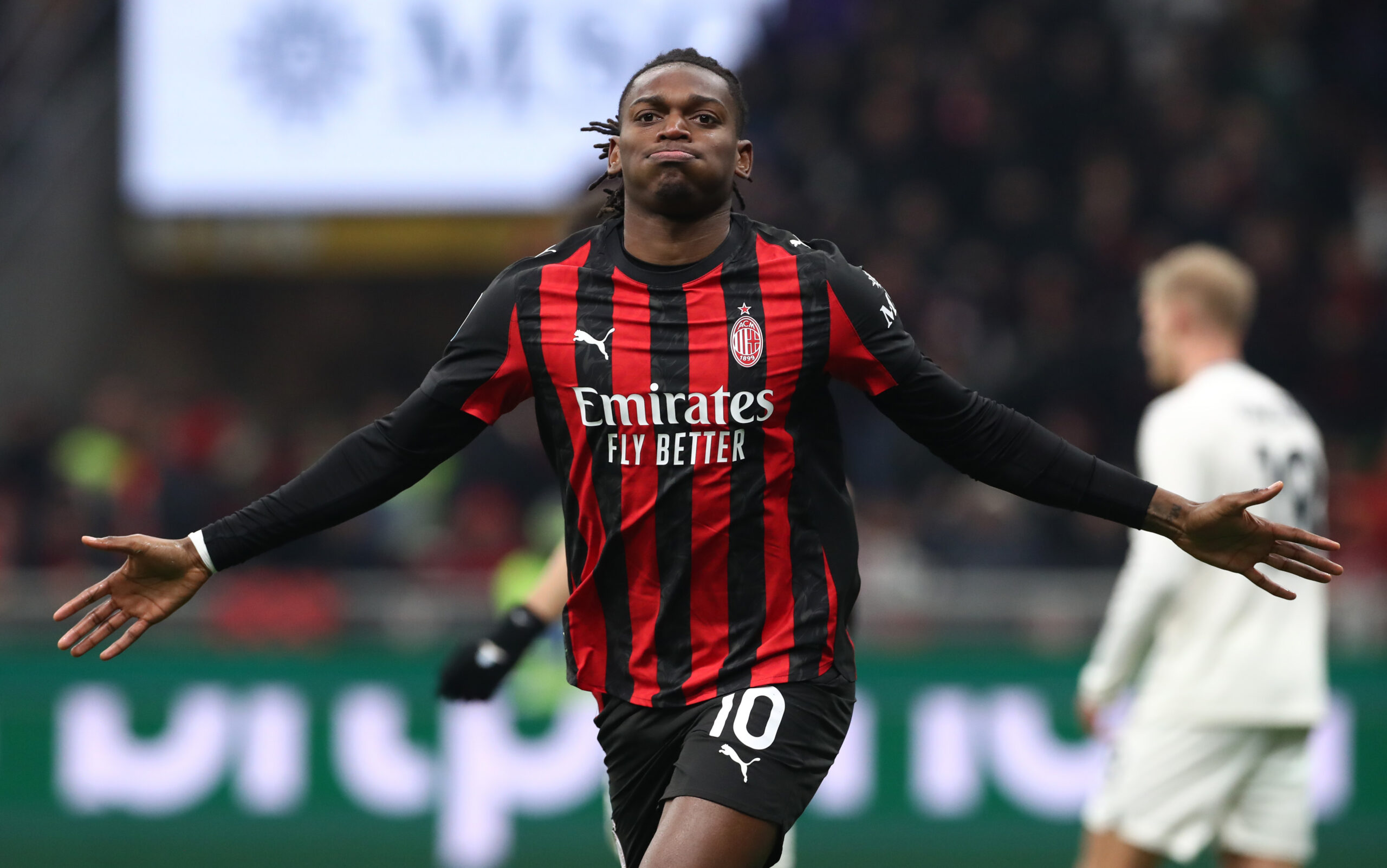 Milan-Cagliari, rebus attacco: una maglia per due