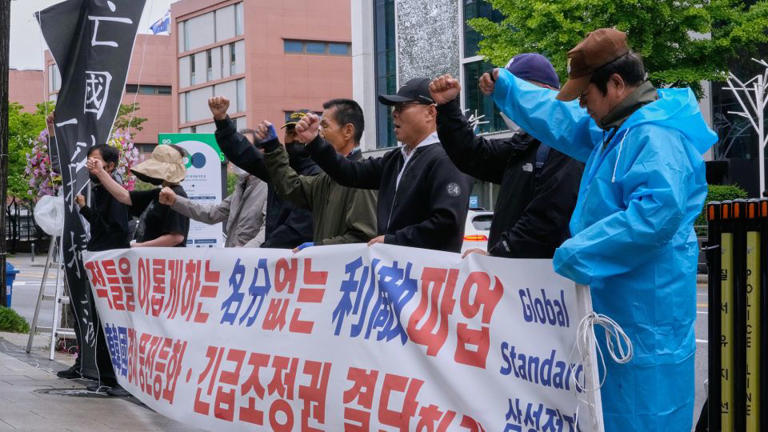 AI turned Samsung into a $1 trillion company. Its workers want a bigger ...