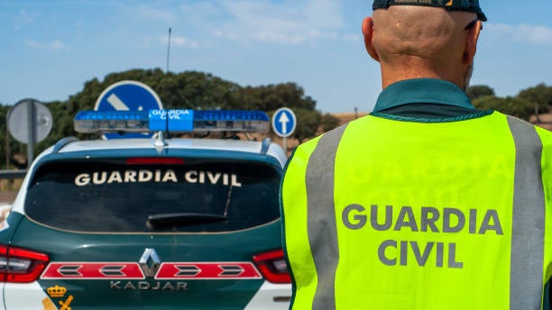 La Guardia Civil caza a un conductor circulando a 211 kilómetros por ...