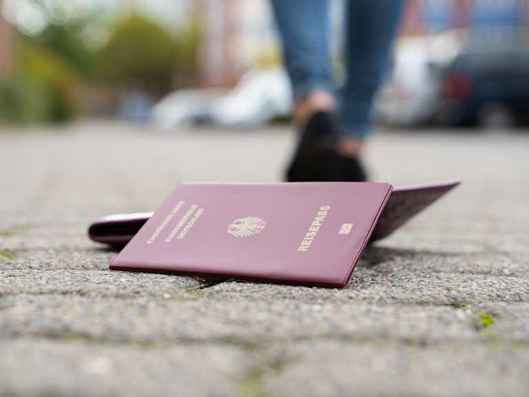 Reisepass im Urlaub verloren – was tun?
