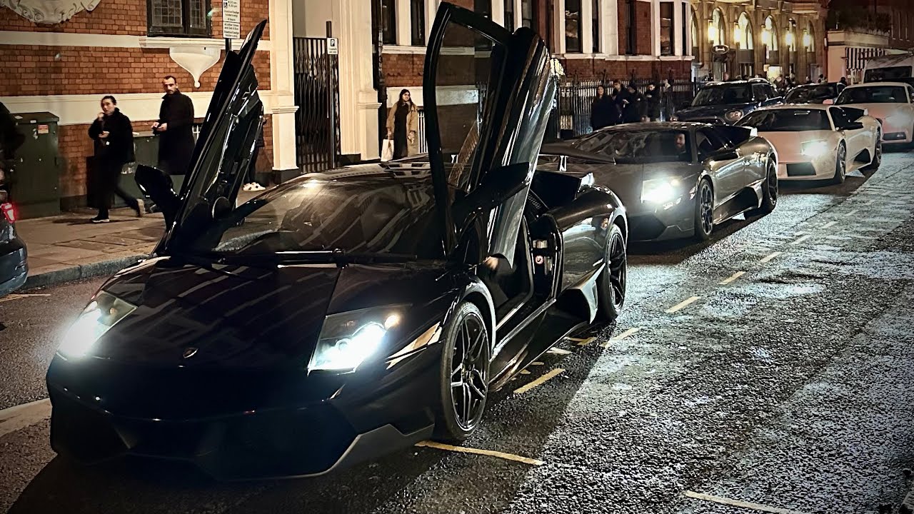 Lamborghini Murciélago night run in London with scissor doors open