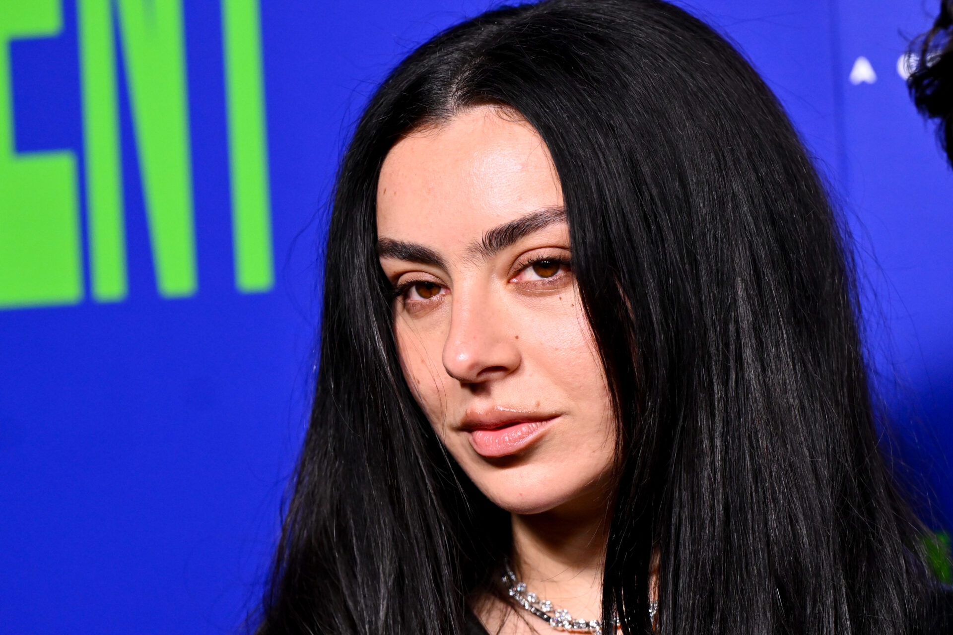 Comment Charli XCX a finalement conquis la culture pop