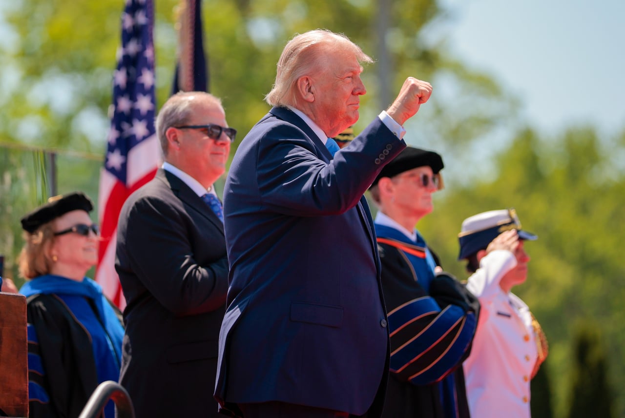 Heat, honor and high stakes: Trump addresses Coast Guard Academy ...