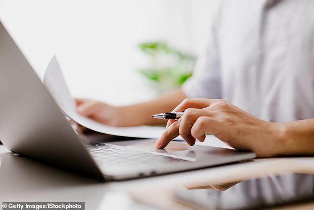 How to find a job in 30 days: 9 things you should do immediately if you ...